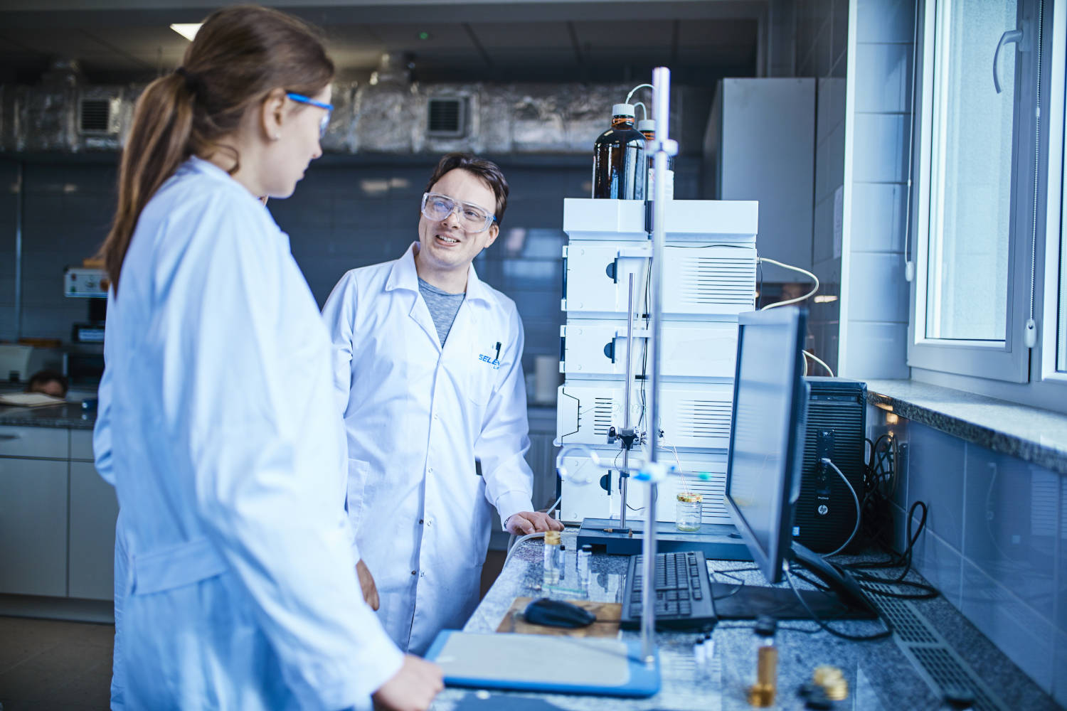 Press center - Selena FM S.A.